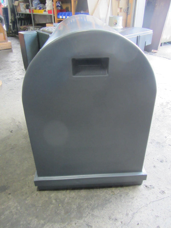 Dog Kennel Large – Kiwi Tanks